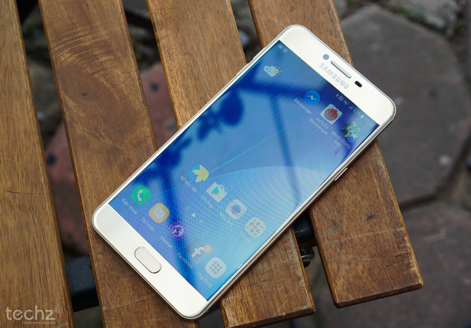 Galaxy C7 – Chiếc phablet tầm trung đẹp mắt của Samsung