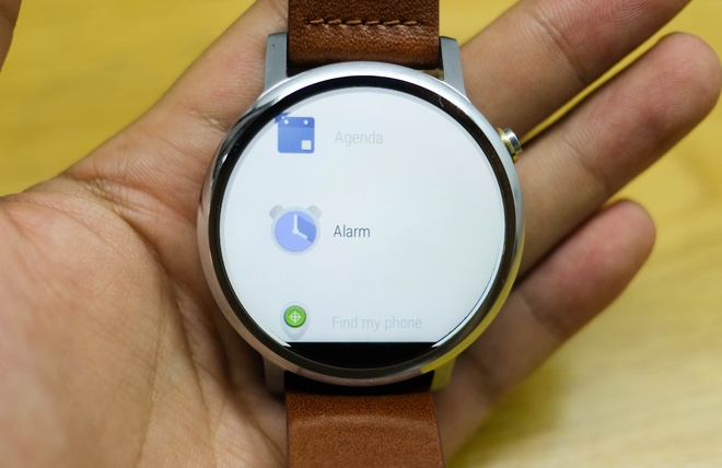 Smartwatch 360 thế hệ thứ 2 của Motorola chính thức "hạ cánh" xuống thị ...