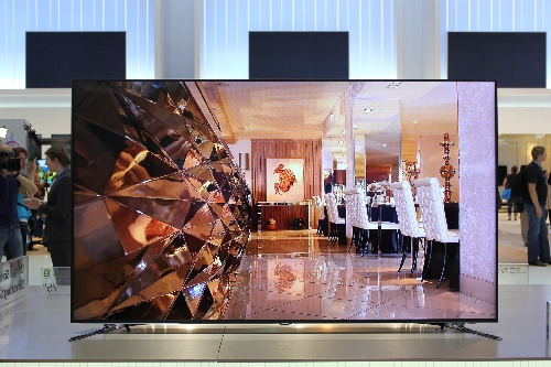 Đánh giá TV Ultra HD siêu mỏng Samsung F9000 | Nguyễn Kim Blog