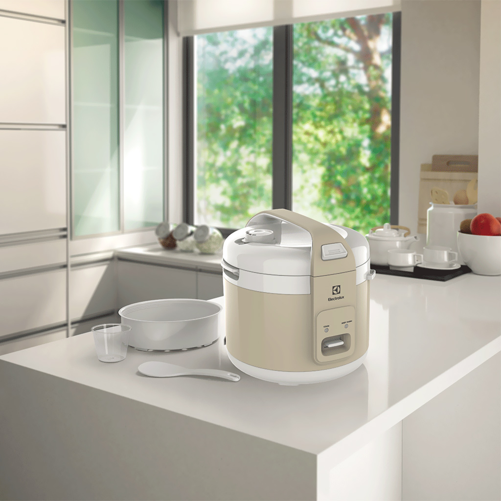 Nồi Cơm Điện Electrolux 1.8 lít E4RC1-350B Chính Hãng | Nguyễn Kim