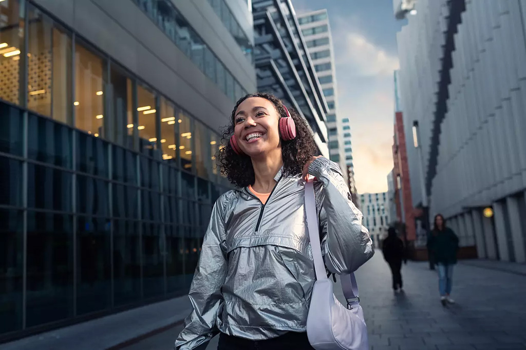 Tai nghe Bluetooth chụp tai Philips TAH4205RD/00 Đỏ Giá Rẻ | Nguyễn Kim