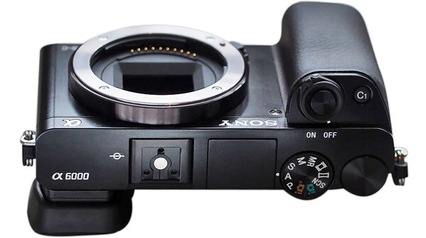 Máy Ảnh Sony Alpha 6000 ILCE-6000L/BAP2 | Nguyễn Kim